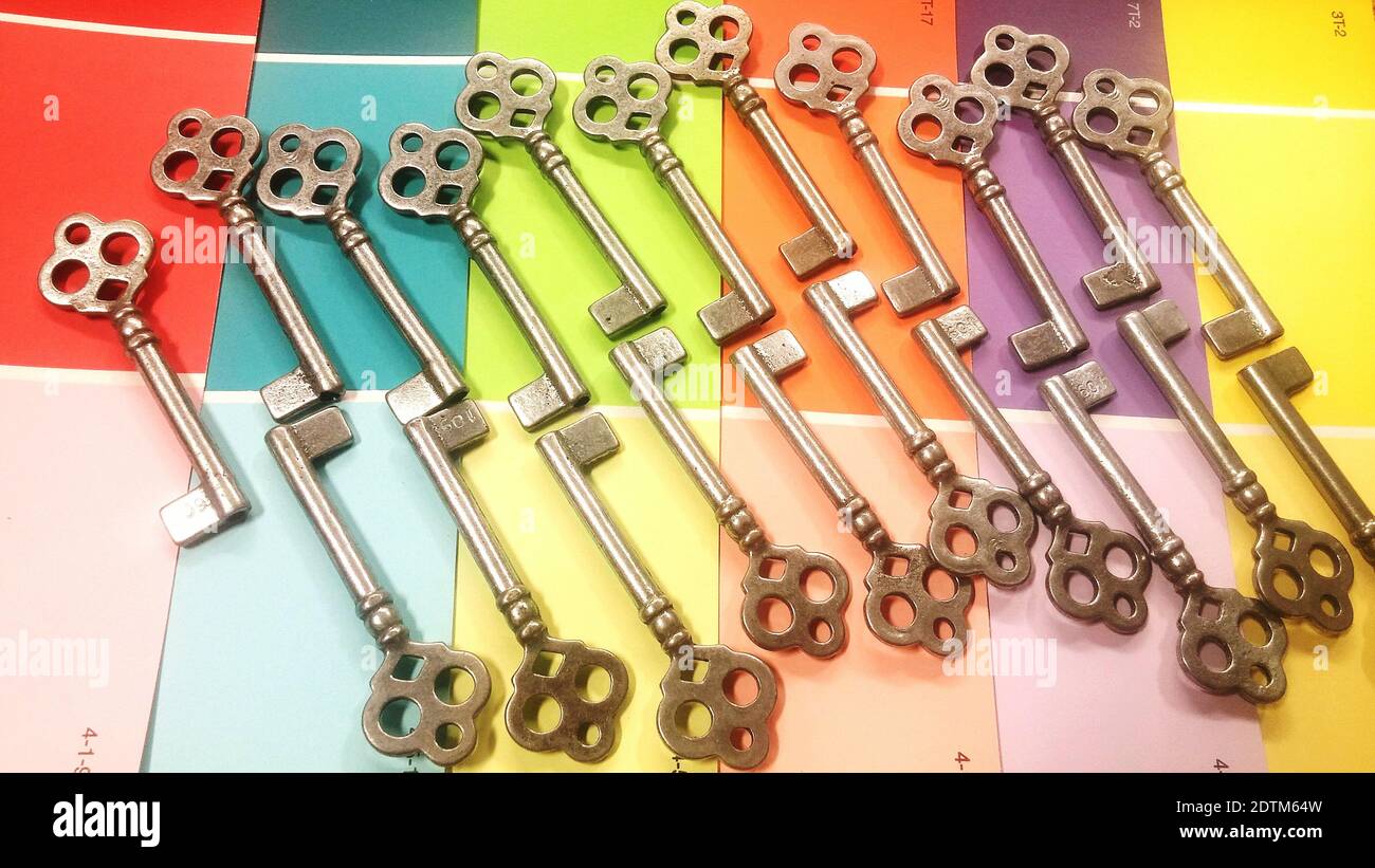 Group of skeleton keys hi-res stock photography and images - Alamy