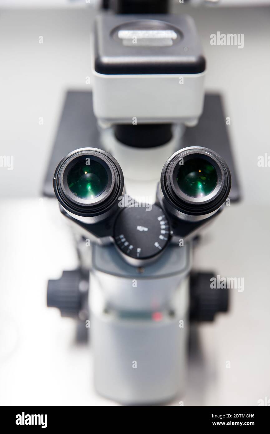 Microscope eye piece hi-res stock photography and images - Alamy