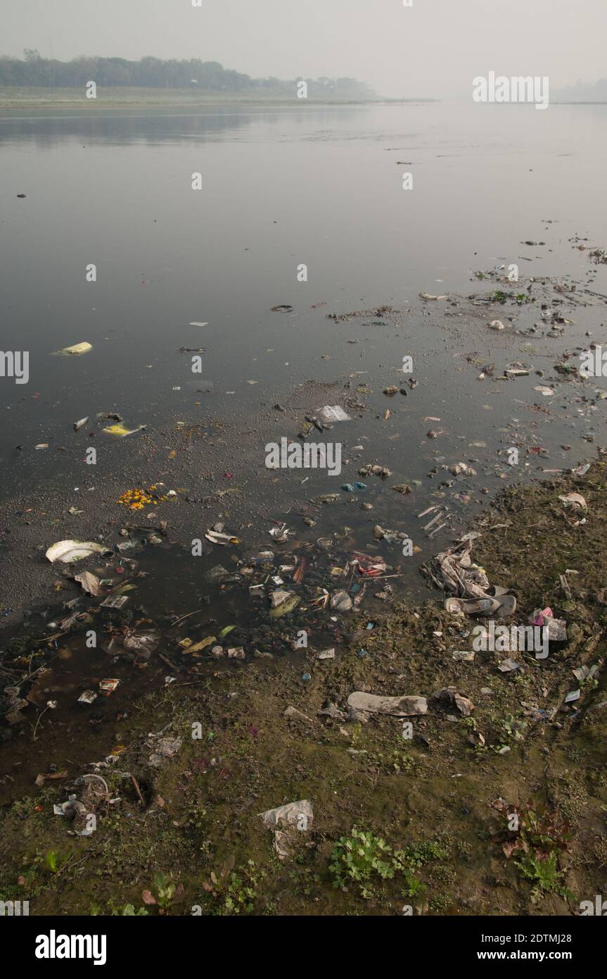 Yamuna river agra pollution hi-res stock photography and images - Alamy