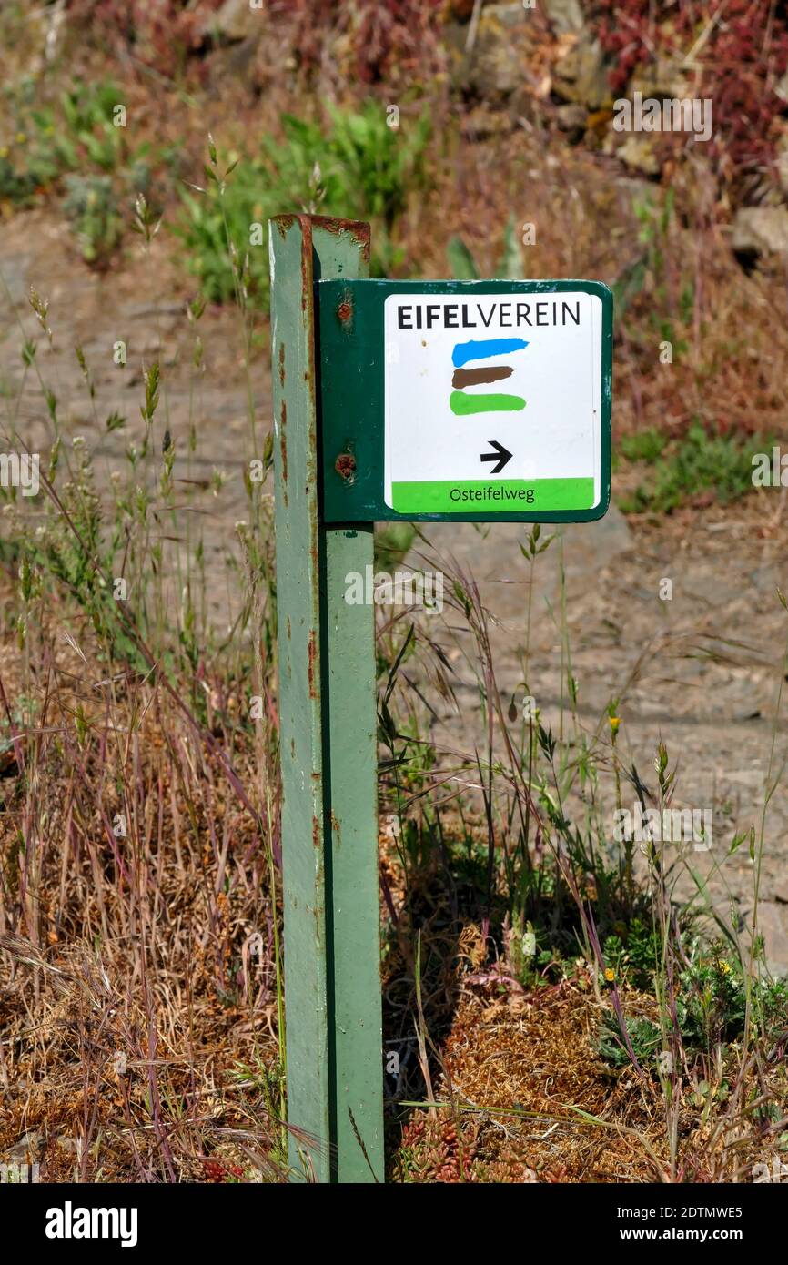 Monreal sign hi-res stock photography and images - Alamy