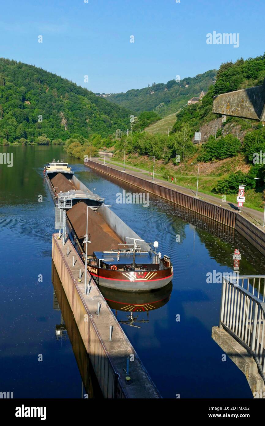 Barrage serrig hi-res stock photography and images - Alamy