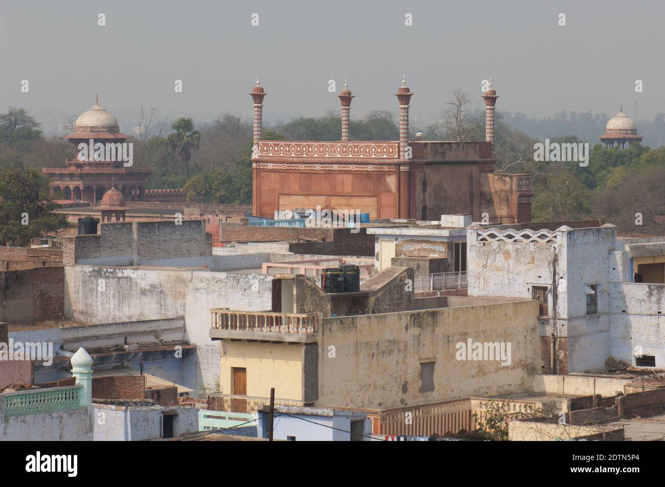 Agra rooftops with taj mahal hi-res stock photography and images - Alamy