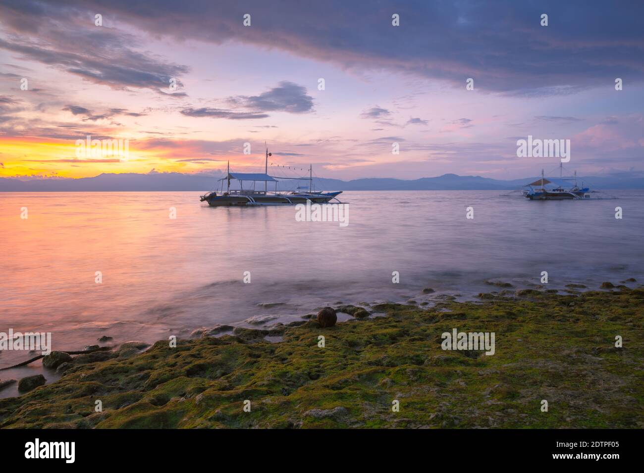 Philippines beach sunset hi-res stock photography and images - Alamy