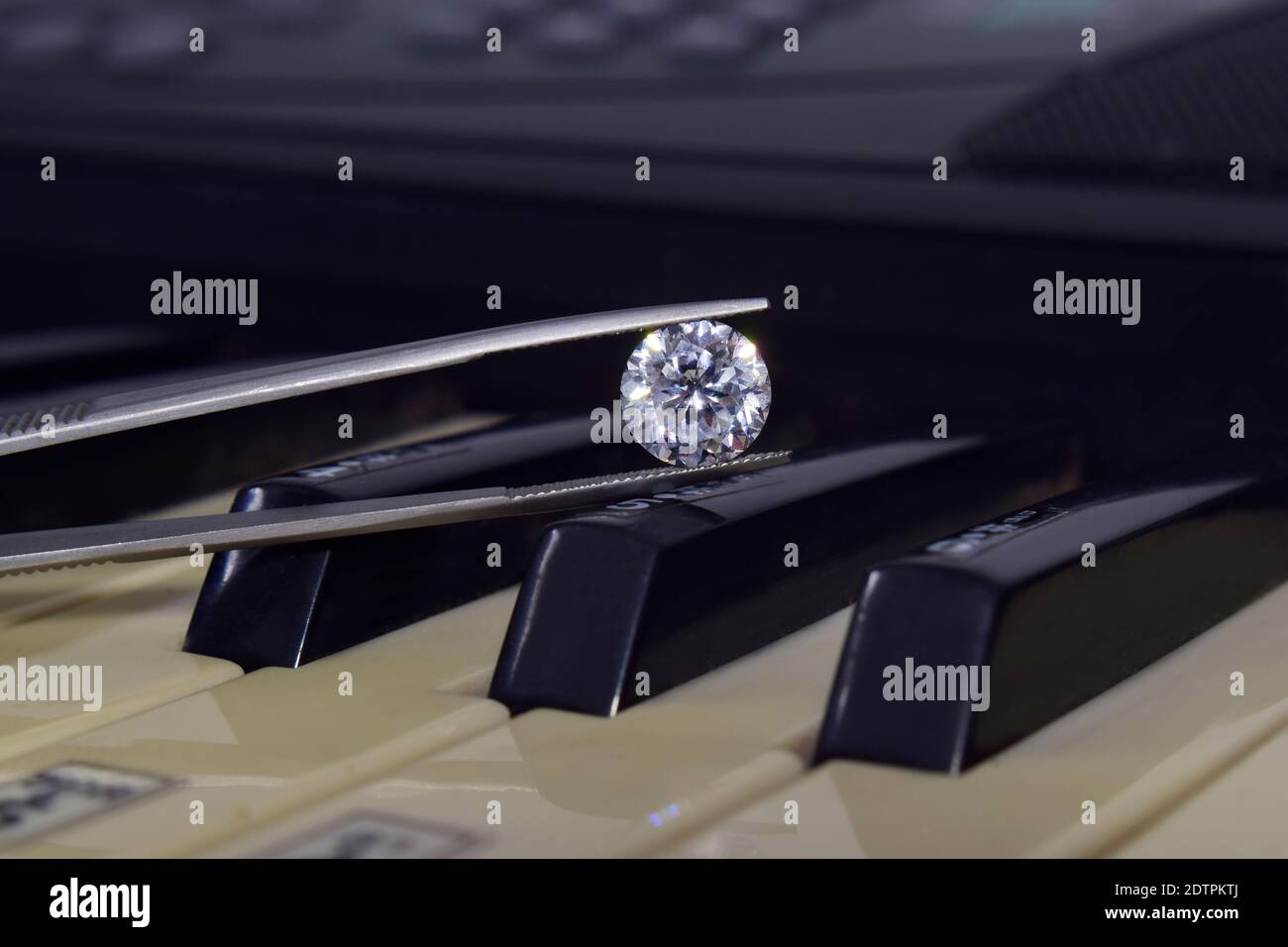 Piano shaped hi-res stock photography and images - Alamy