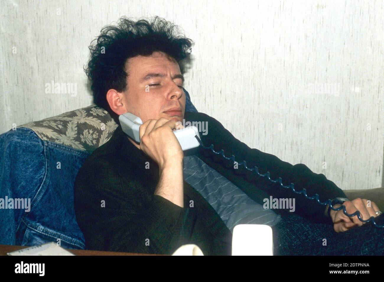 London 1987 punk hi-res stock photography and images - Alamy
