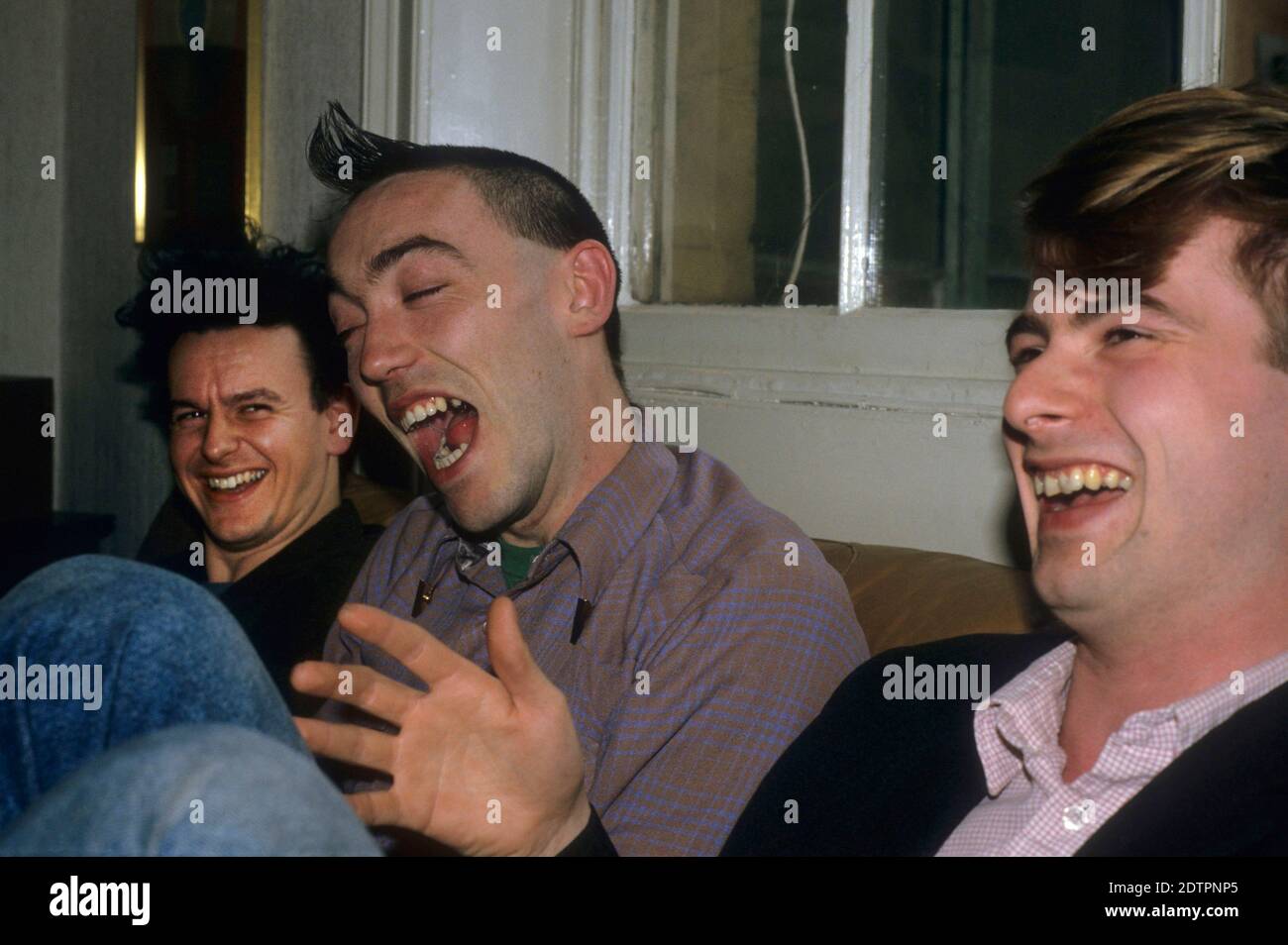 London 1987 punk hi-res stock photography and images - Alamy