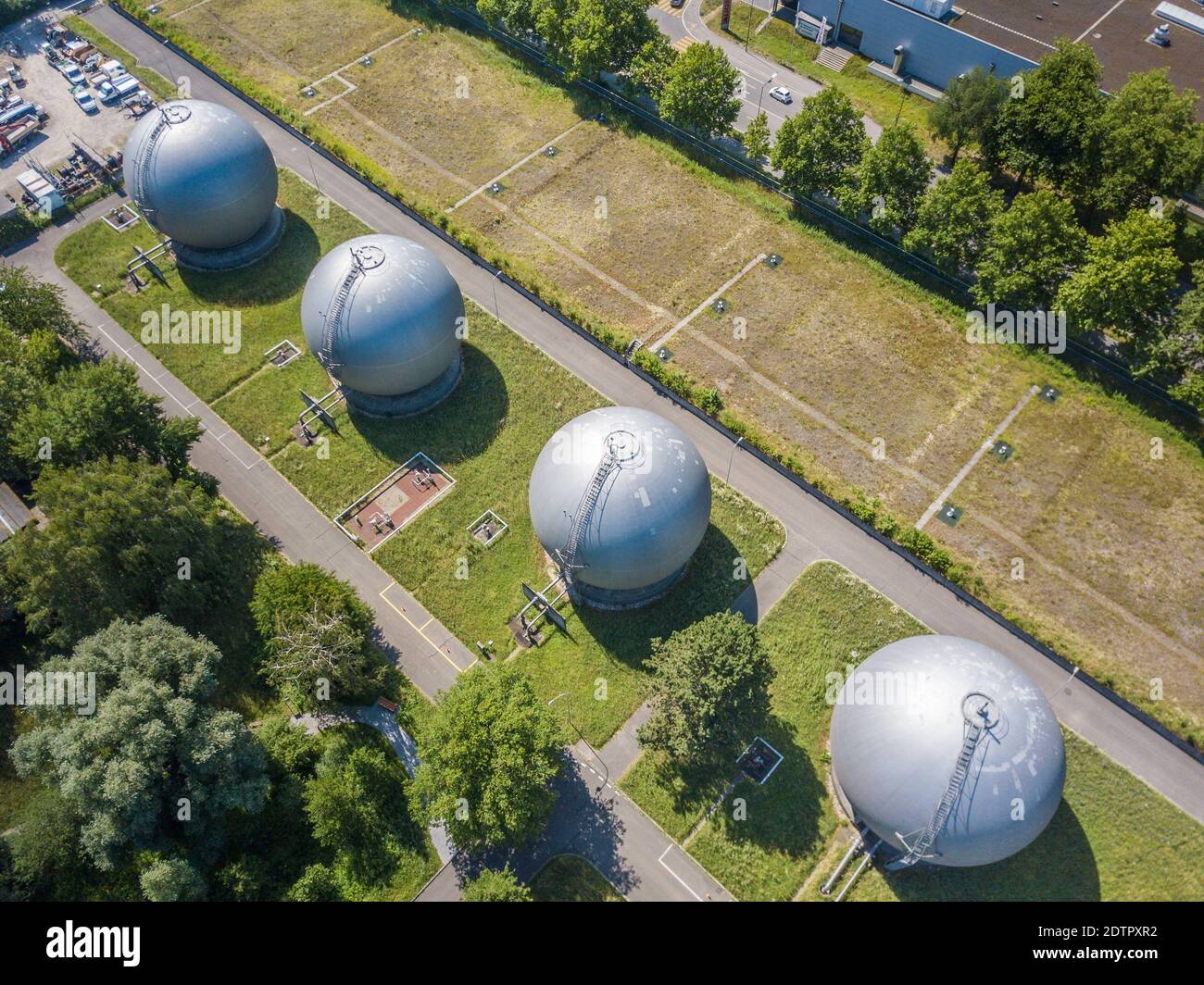 Sphere shaped building hi-res stock photography and images - Alamy