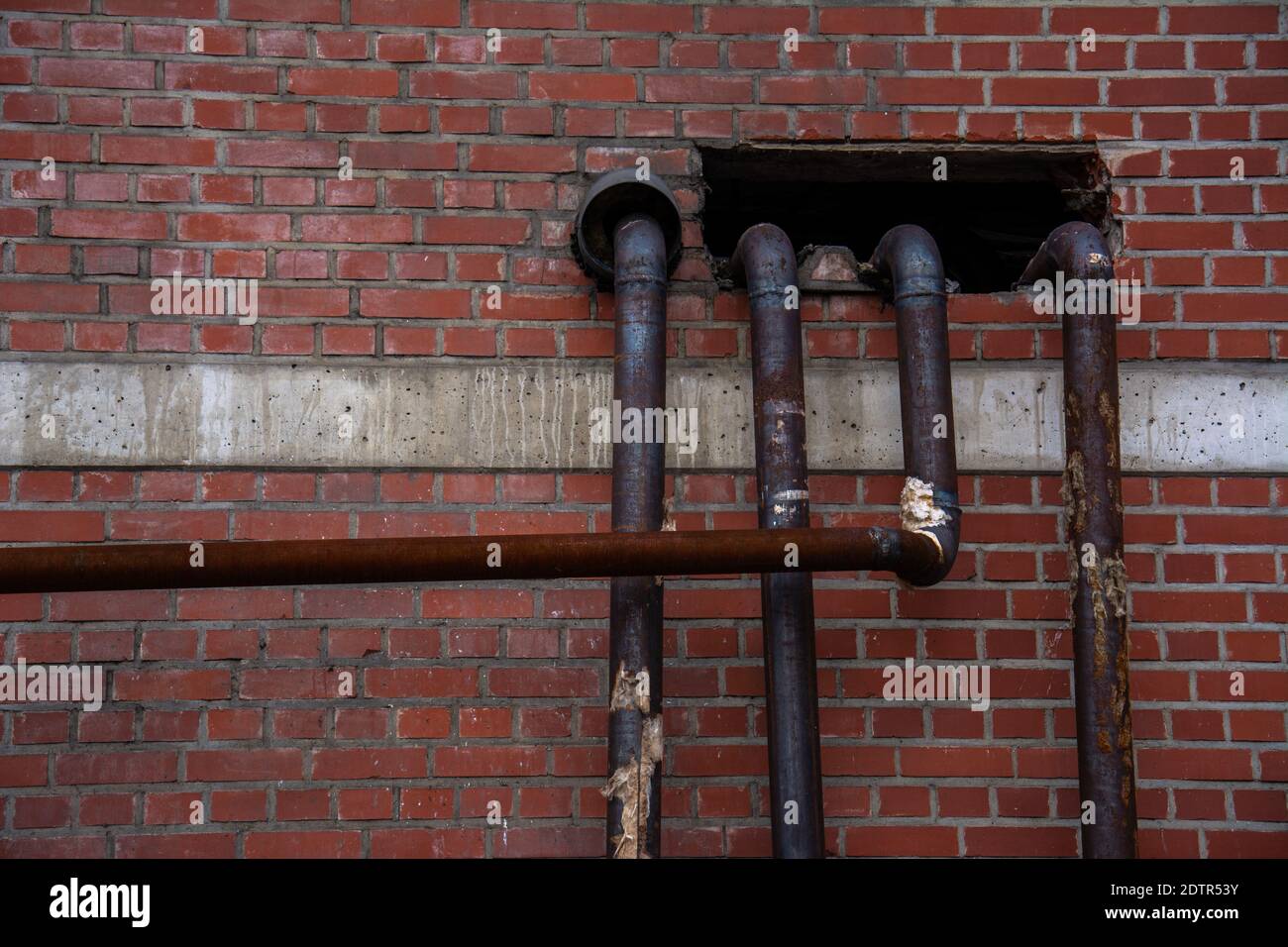 Old pipes on wall hi-res stock photography and images - Alamy