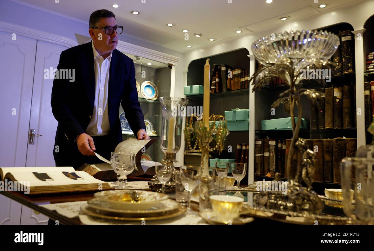 Thomas goode hi-res stock photography and images - Alamy