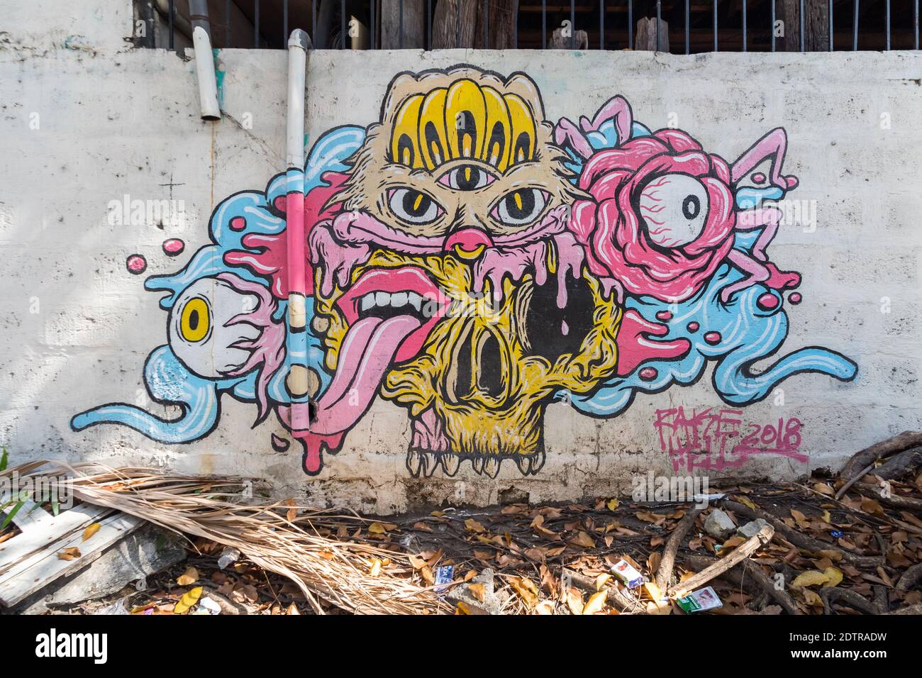 Street art mural in Makati City, Philippines Stock Photo - Alamy