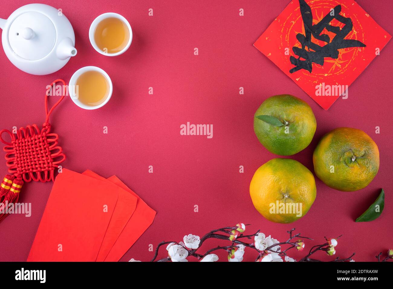 Top view of fresh ripe tangerine mandarin orange with fresh leaves on ...