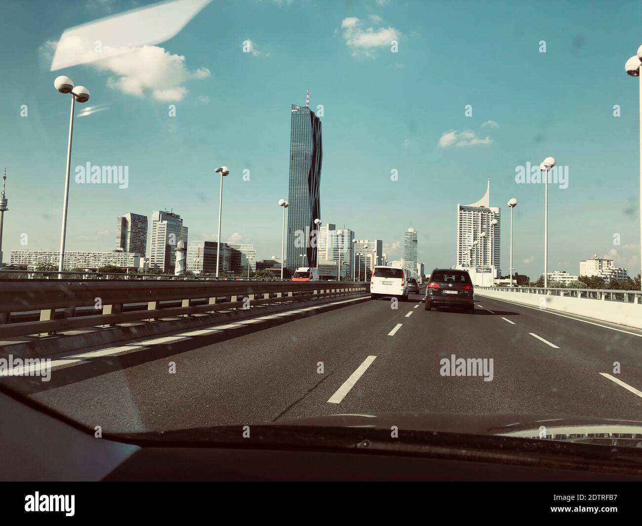 Tall buildings through cloud hi-res stock photography and images - Alamy