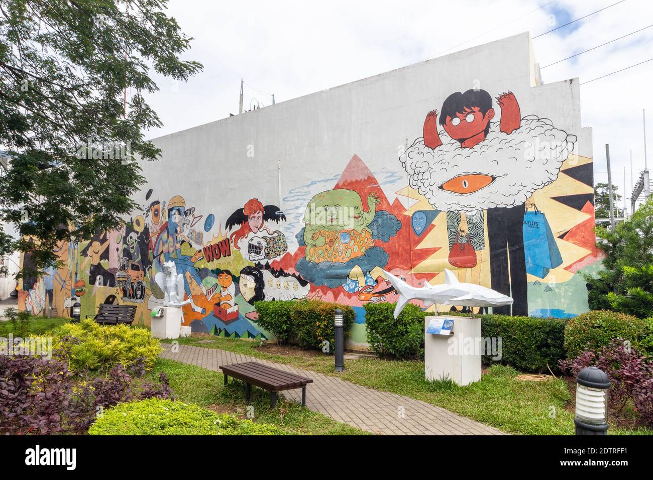 Colorful street art mural in Cebu, Philippines Stock Photo - Alamy