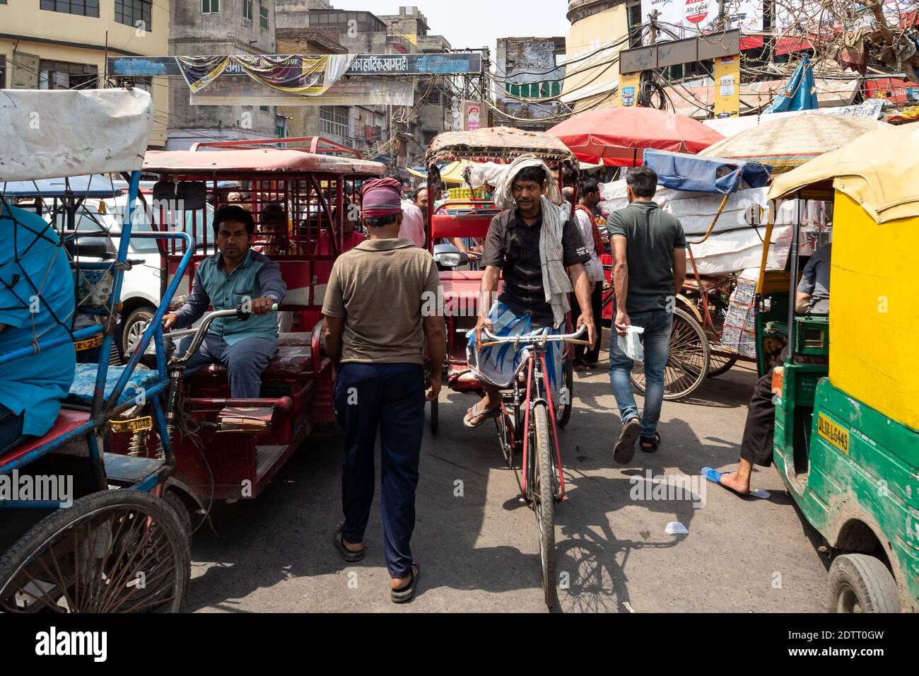 Delhi poverty hi-res stock photography and images - Alamy