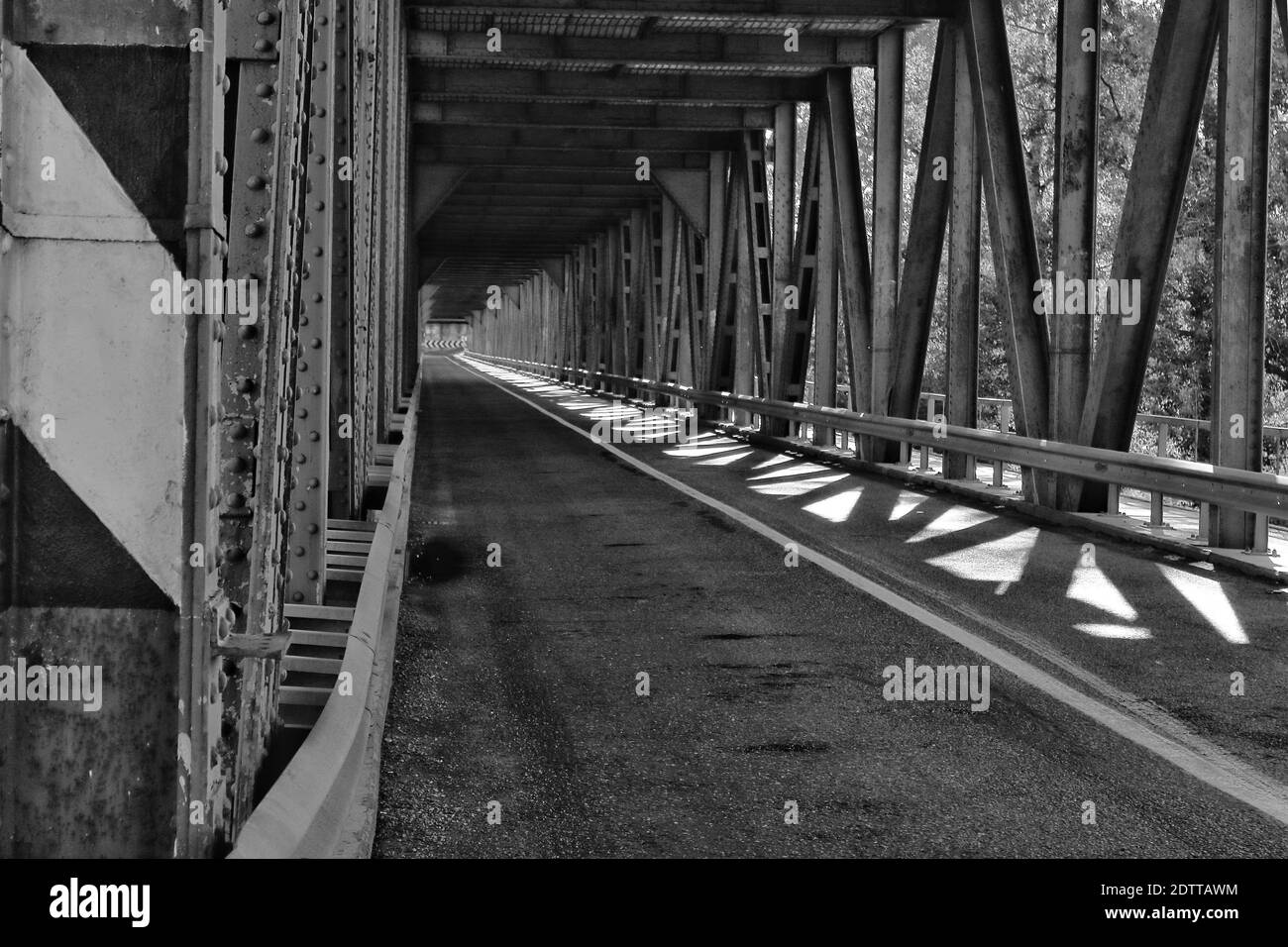 Border rail bridge hi-res stock photography and images - Alamy