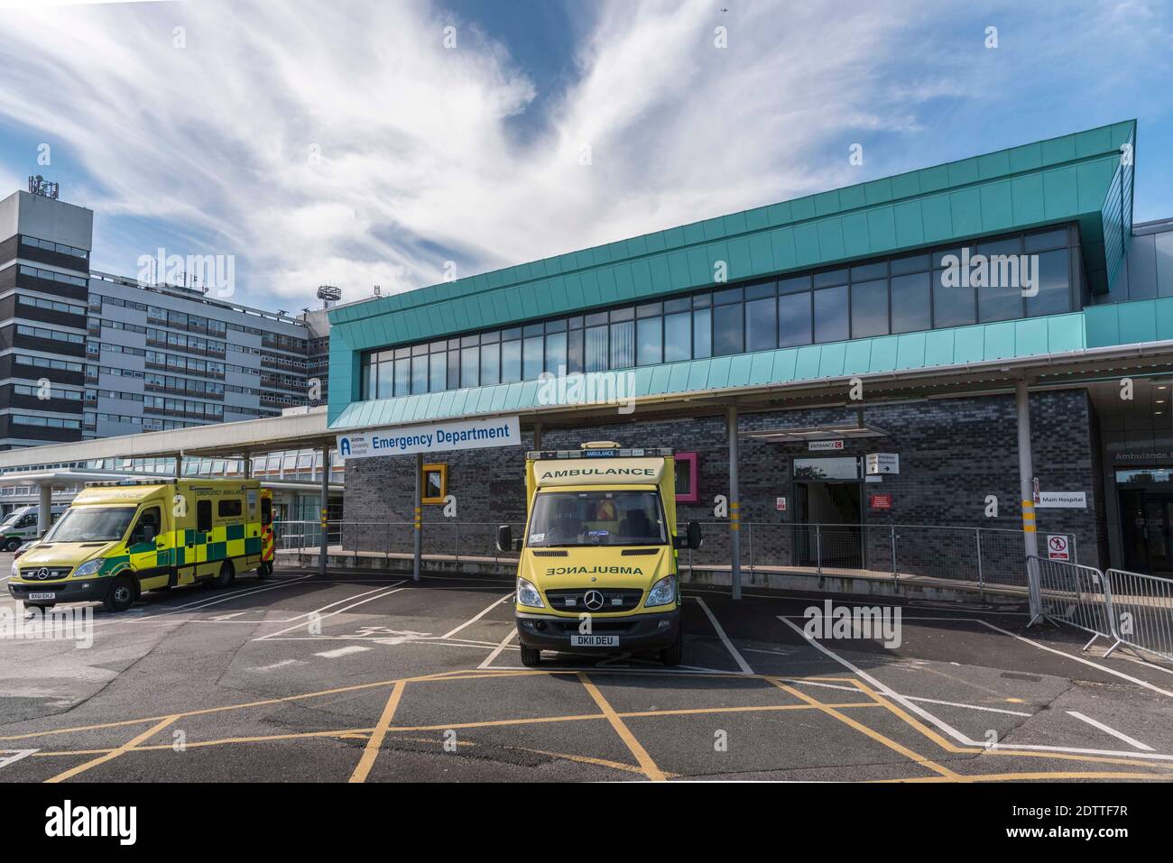 Aintree hospital hi-res stock photography and images - Alamy