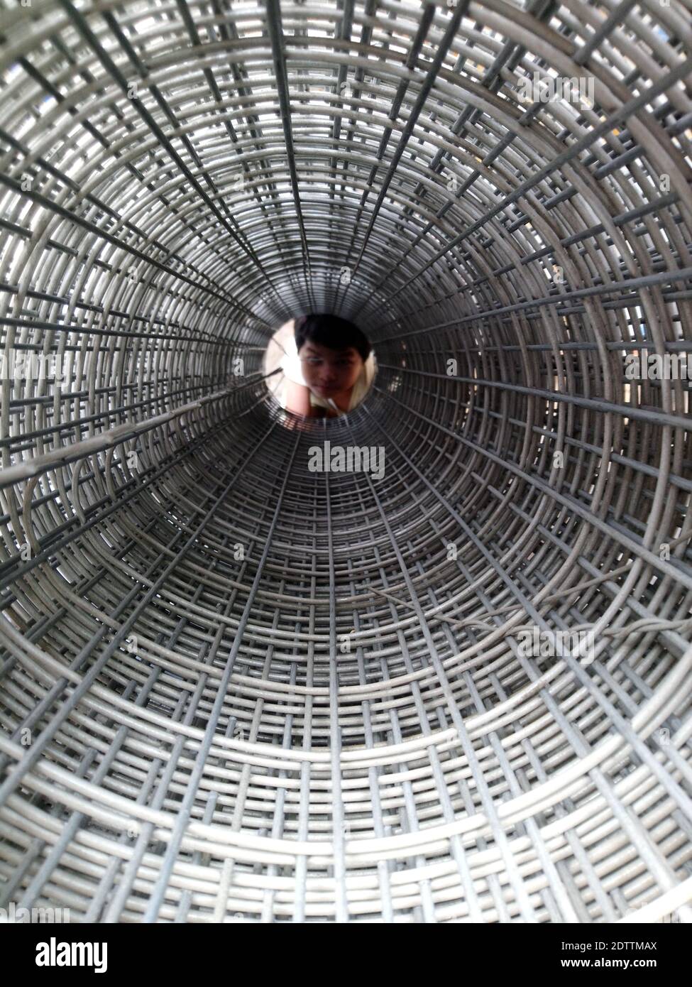 Circle hole concentric hi-res stock photography and images - Alamy