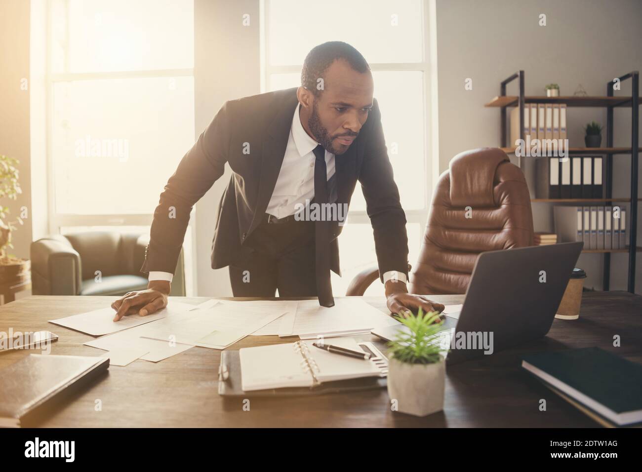 Portrait of his he nice attractive classy trendy elegant focused busy ...