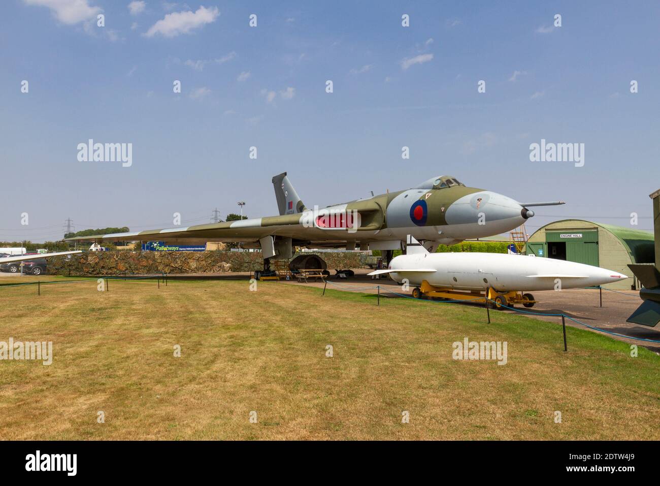 AVRO Vulcan B.2 (XM594) bomber with Blue Steel Air to Surface missile ...