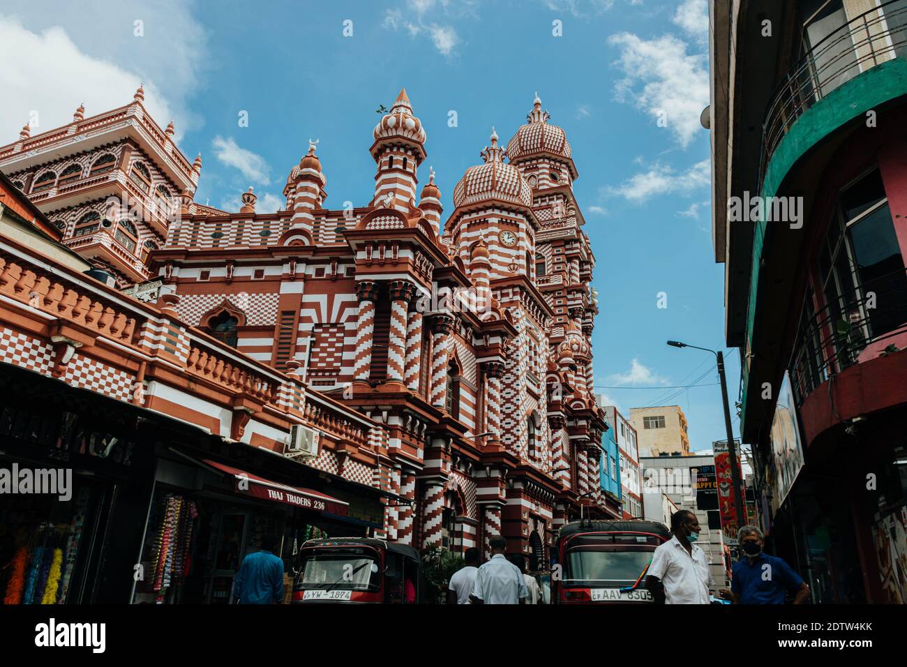 A view on Jami-Ul-Alfar Mosque in Colombo, Sri Lanka on a blue sky ...