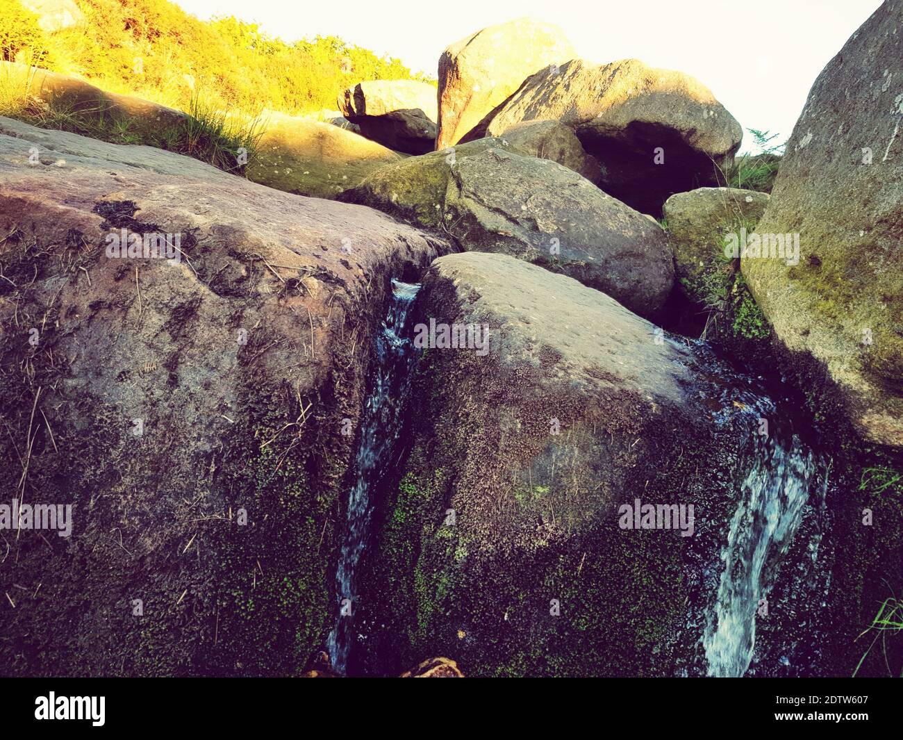 Object falling hi-res stock photography and images - Alamy