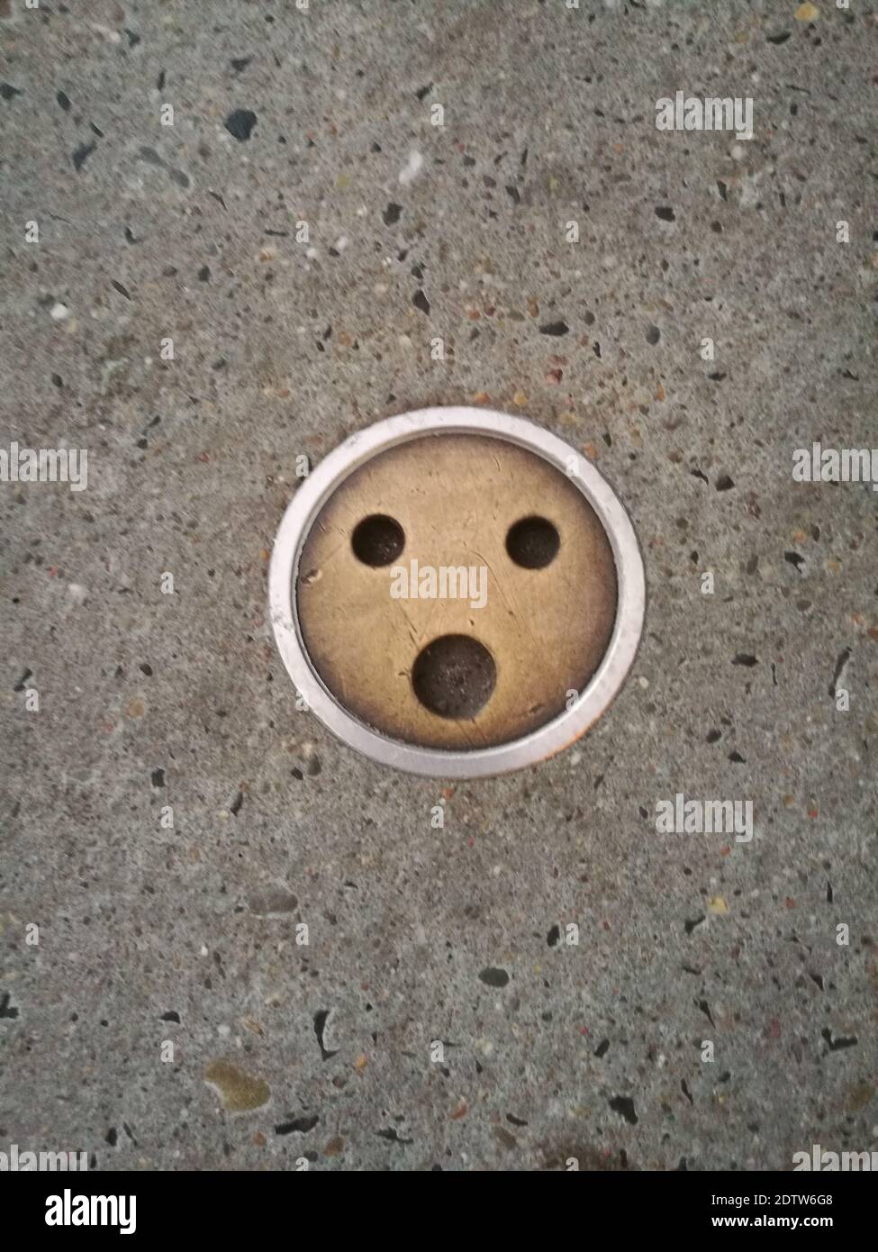 Concrete smiley hi-res stock photography and images - Alamy