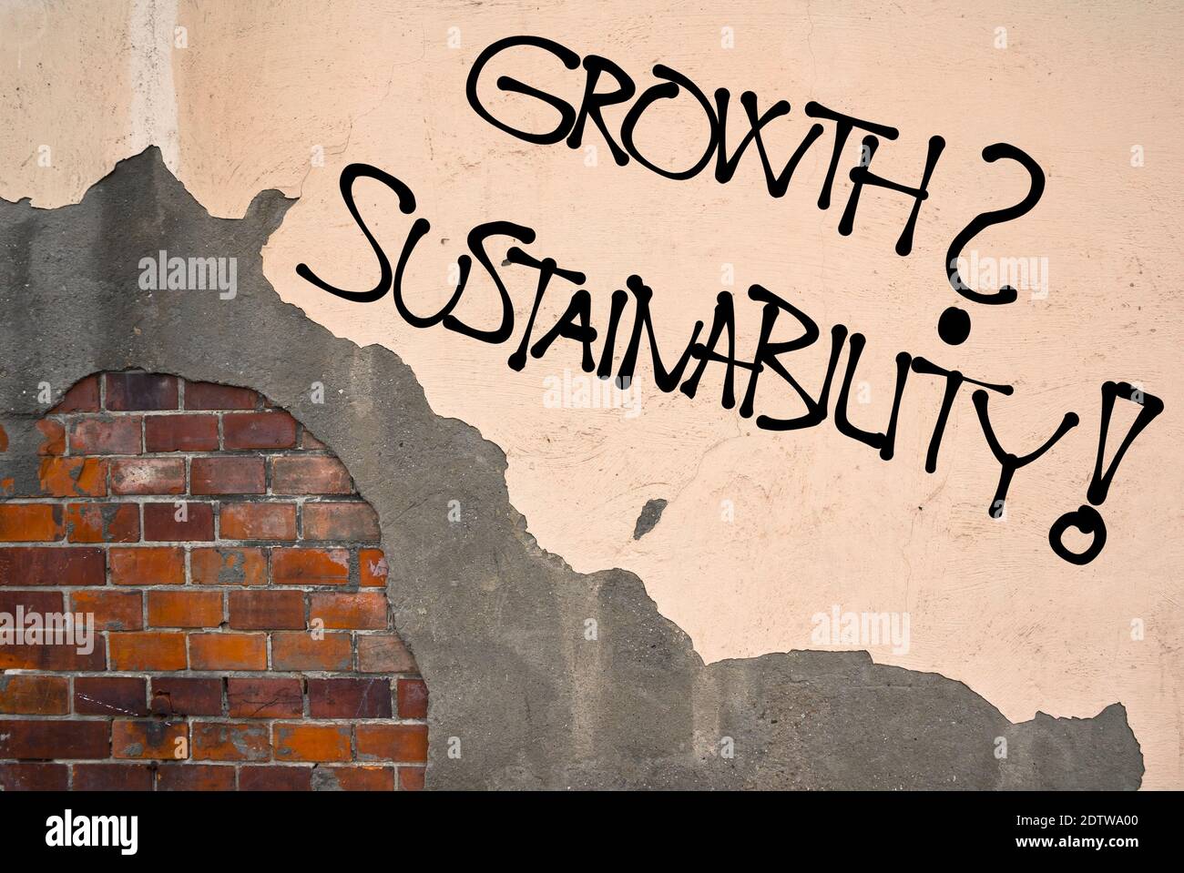 Growth critique hi-res stock photography and images - Alamy