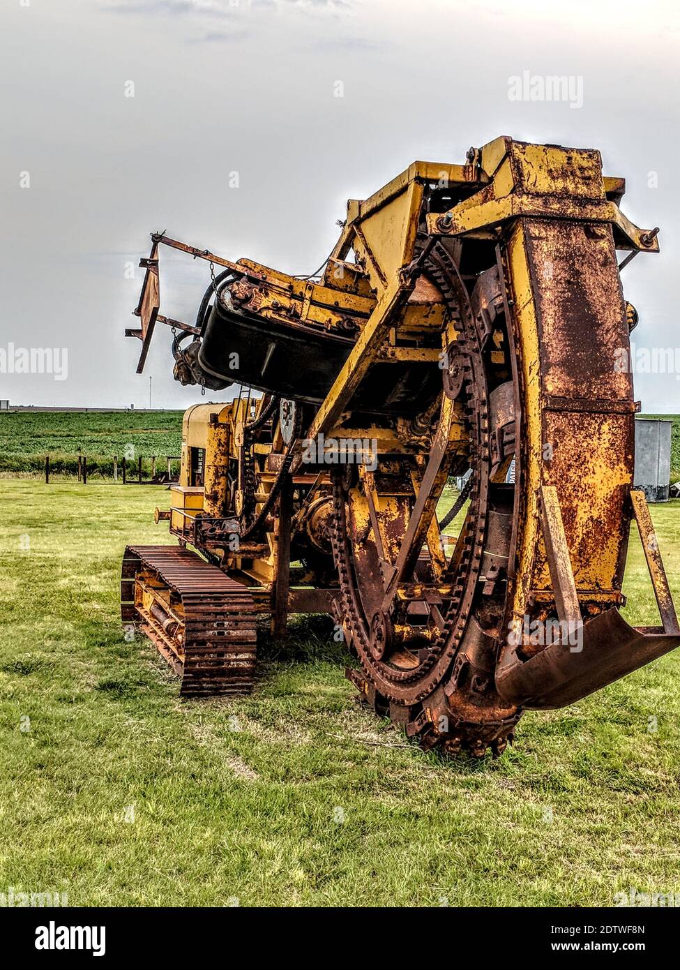 Harvesting rig hi-res stock photography and images - Alamy