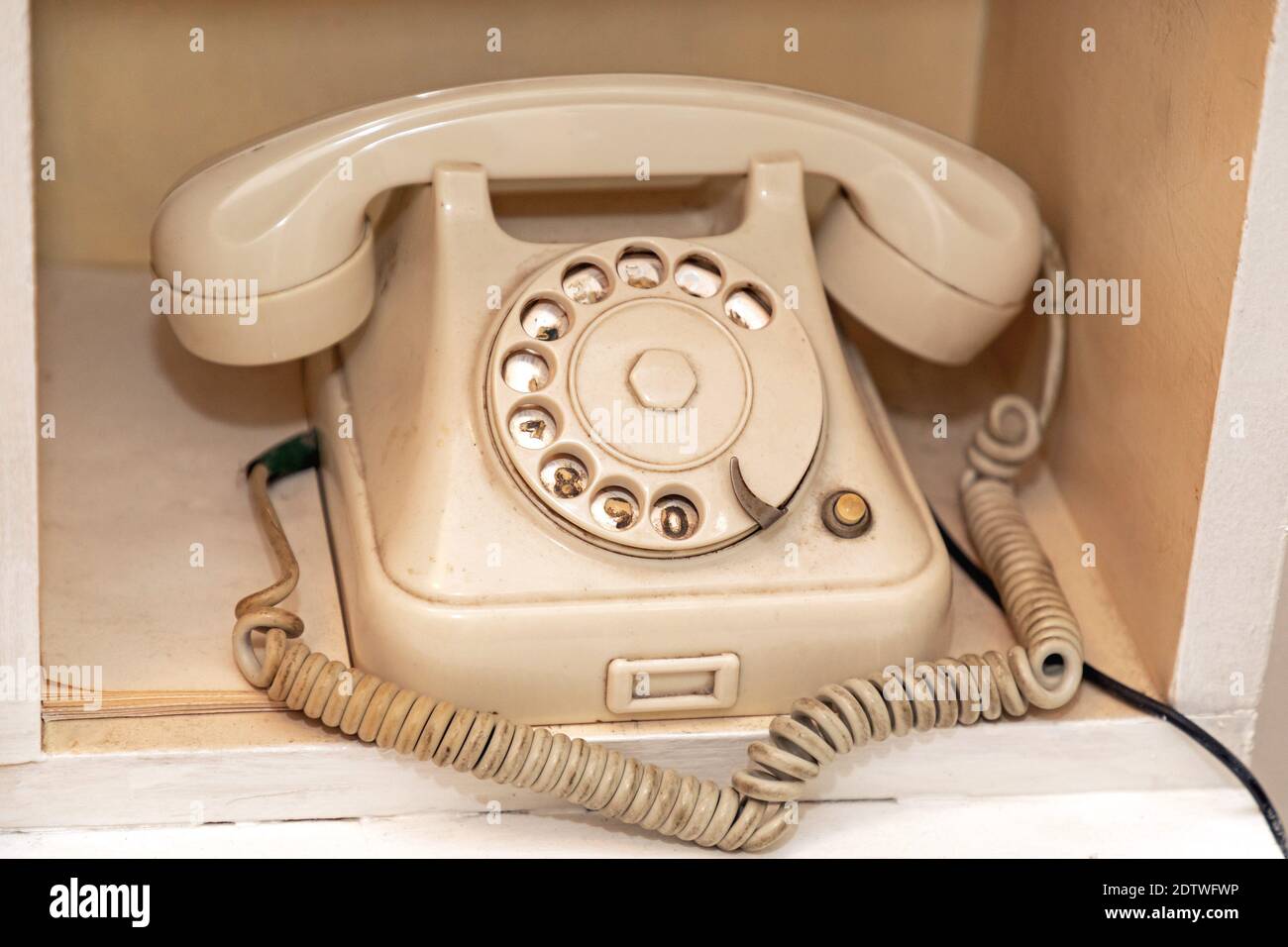 Bakelite phone hi-res stock photography and images - Alamy
