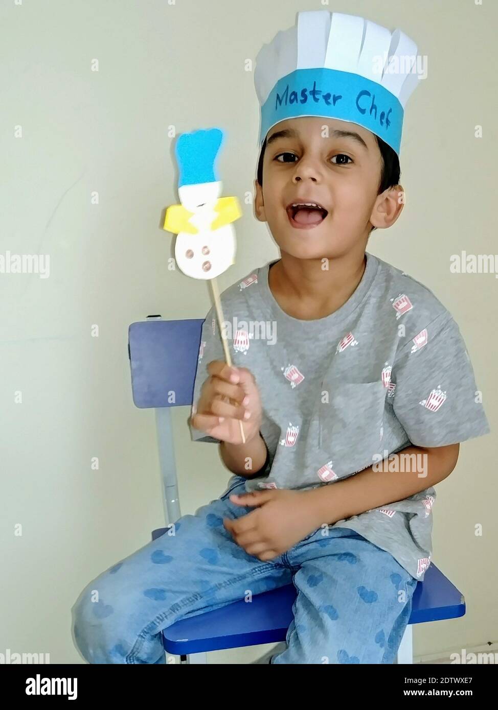 Holding prop hi-res stock photography and images - Alamy