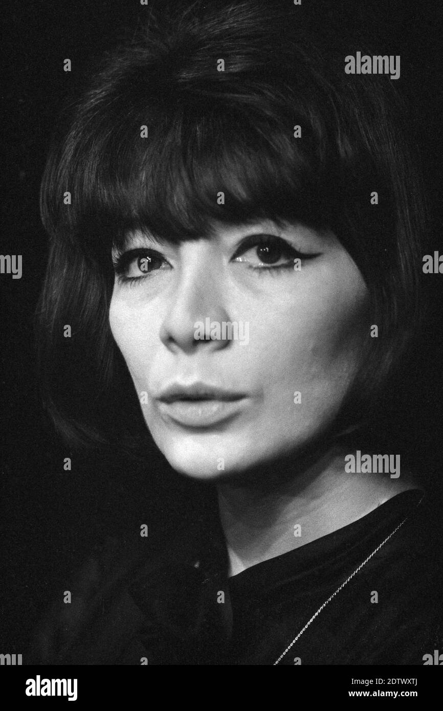 French actress 1963 hi-res stock photography and images - Alamy