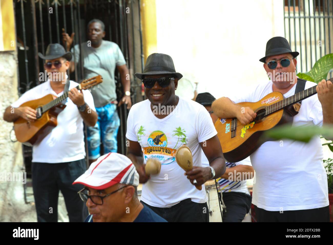 Cuban music salsa latin concert hi-res stock photography and images - Alamy