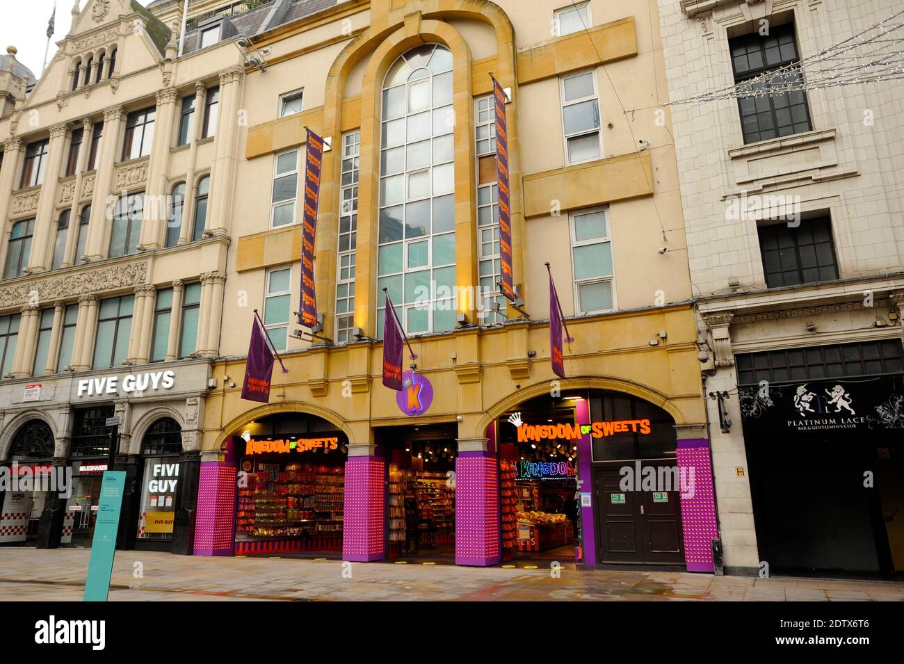 London candy shops High Resolution Stock Photography and Images - Alamy