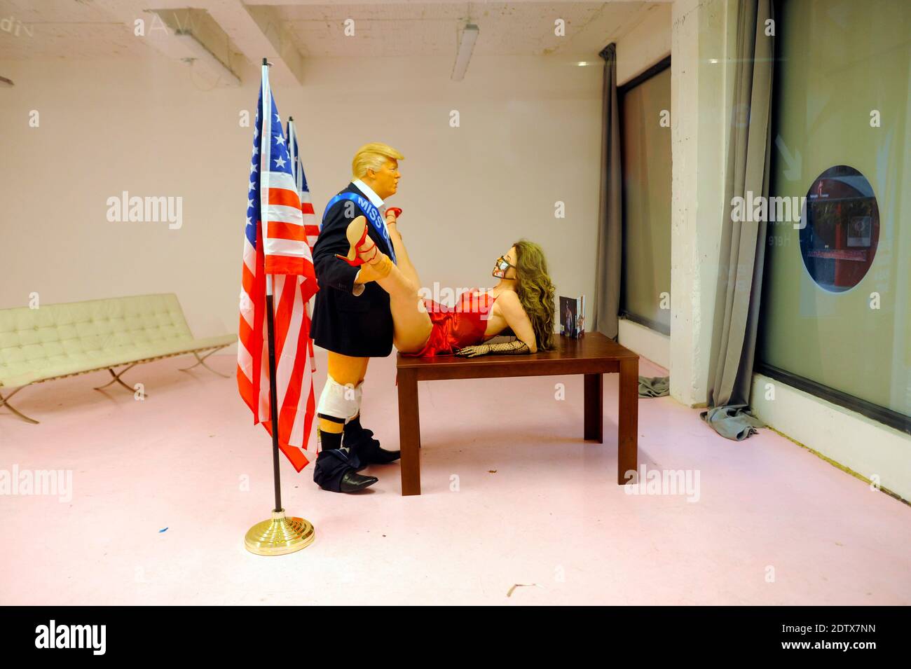 Soho Revue Gallery High Resolution Stock Photography and Images - Alamy