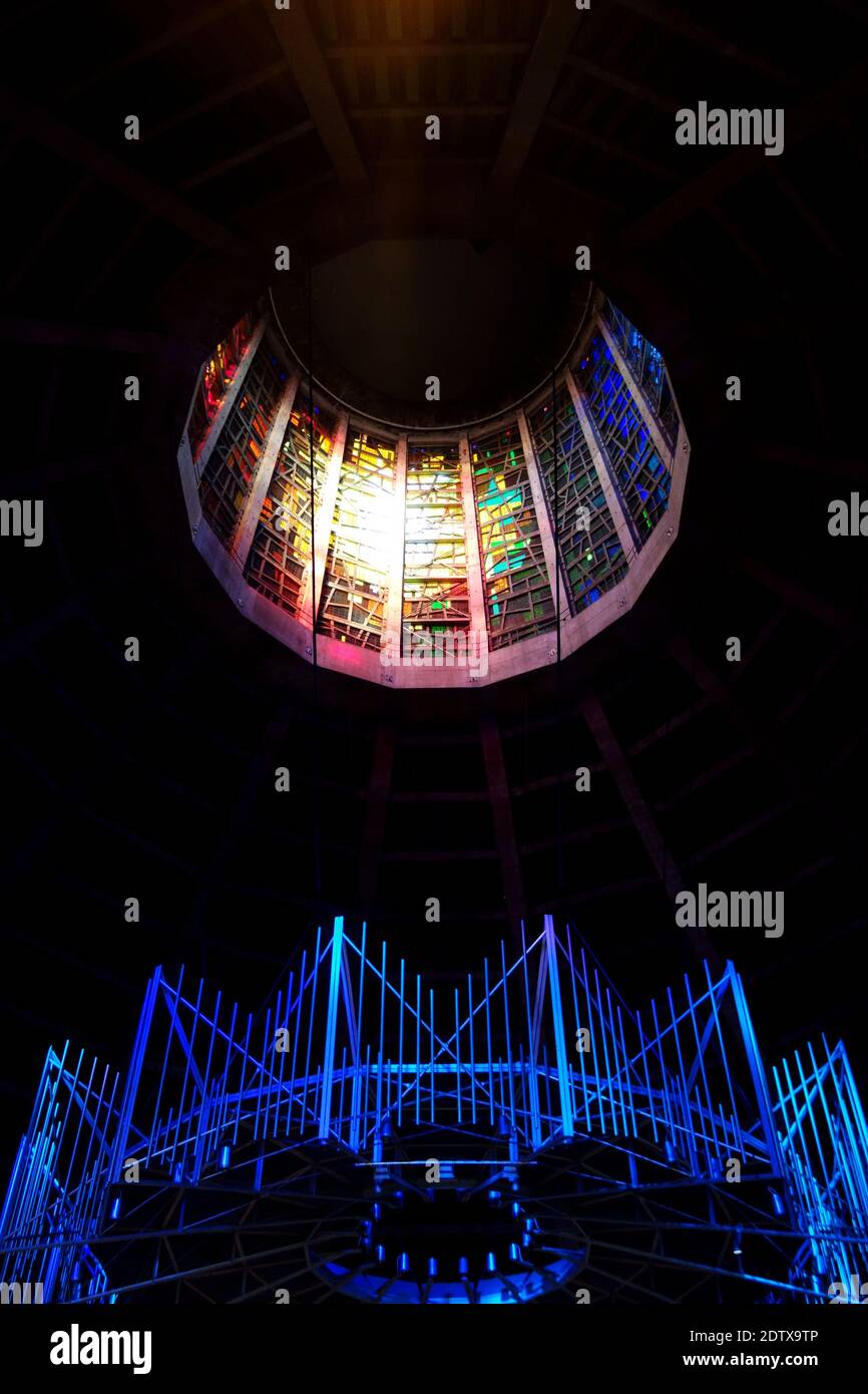 Liverpool interior colour hi-res stock photography and images - Alamy