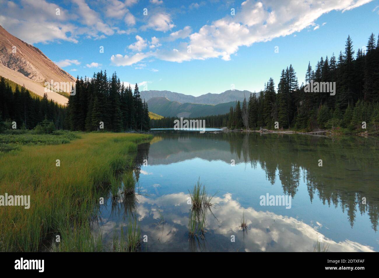 Elbow Lake in Kananaskis Stock Photo - Alamy