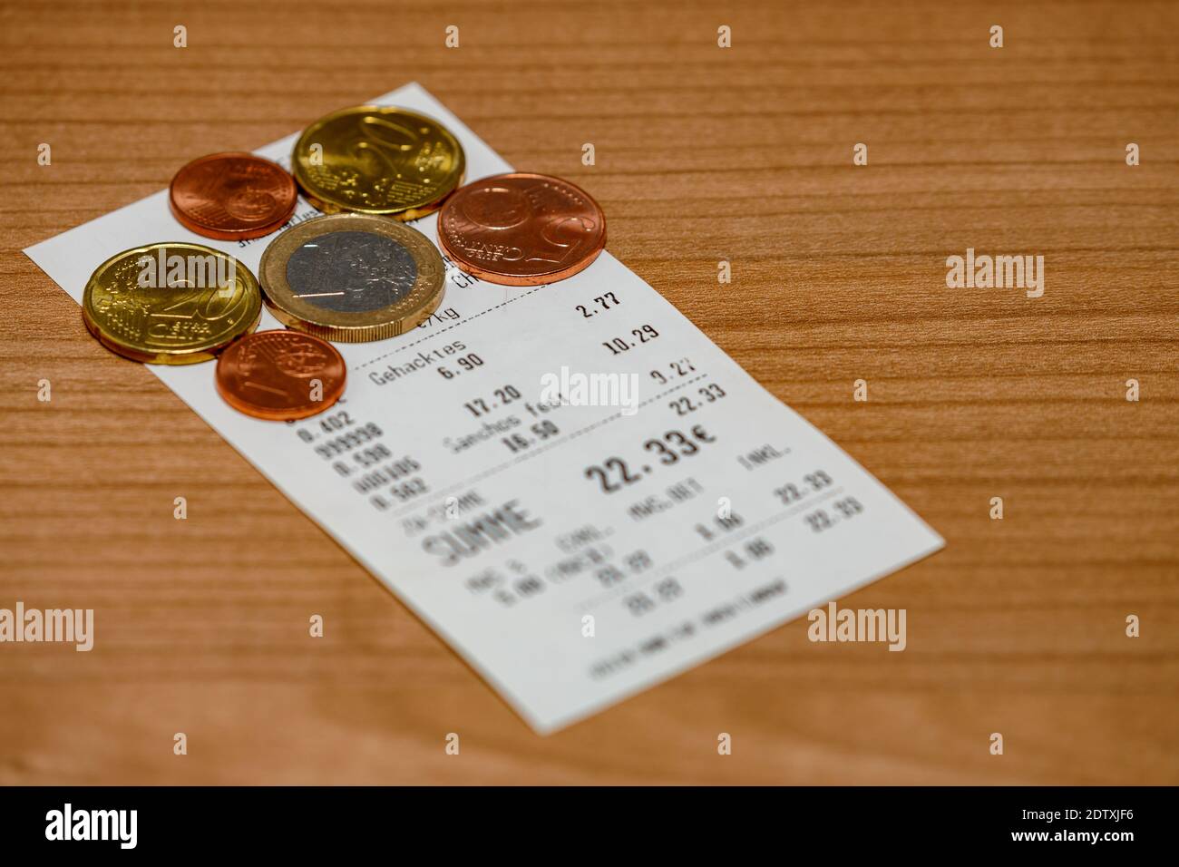 Tip money bill hi-res stock photography and images - Alamy