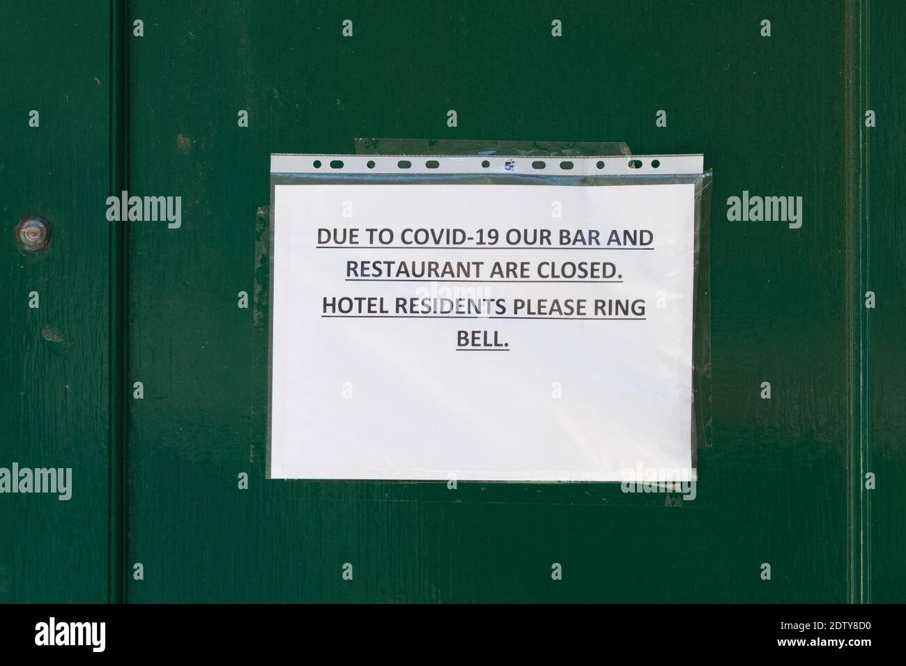 Scotland hotel open sign hi-res stock photography and images - Alamy