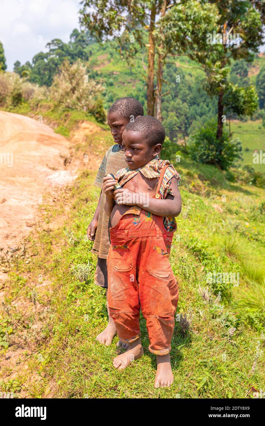Poverty in african street kids hi-res stock photography and images - Alamy