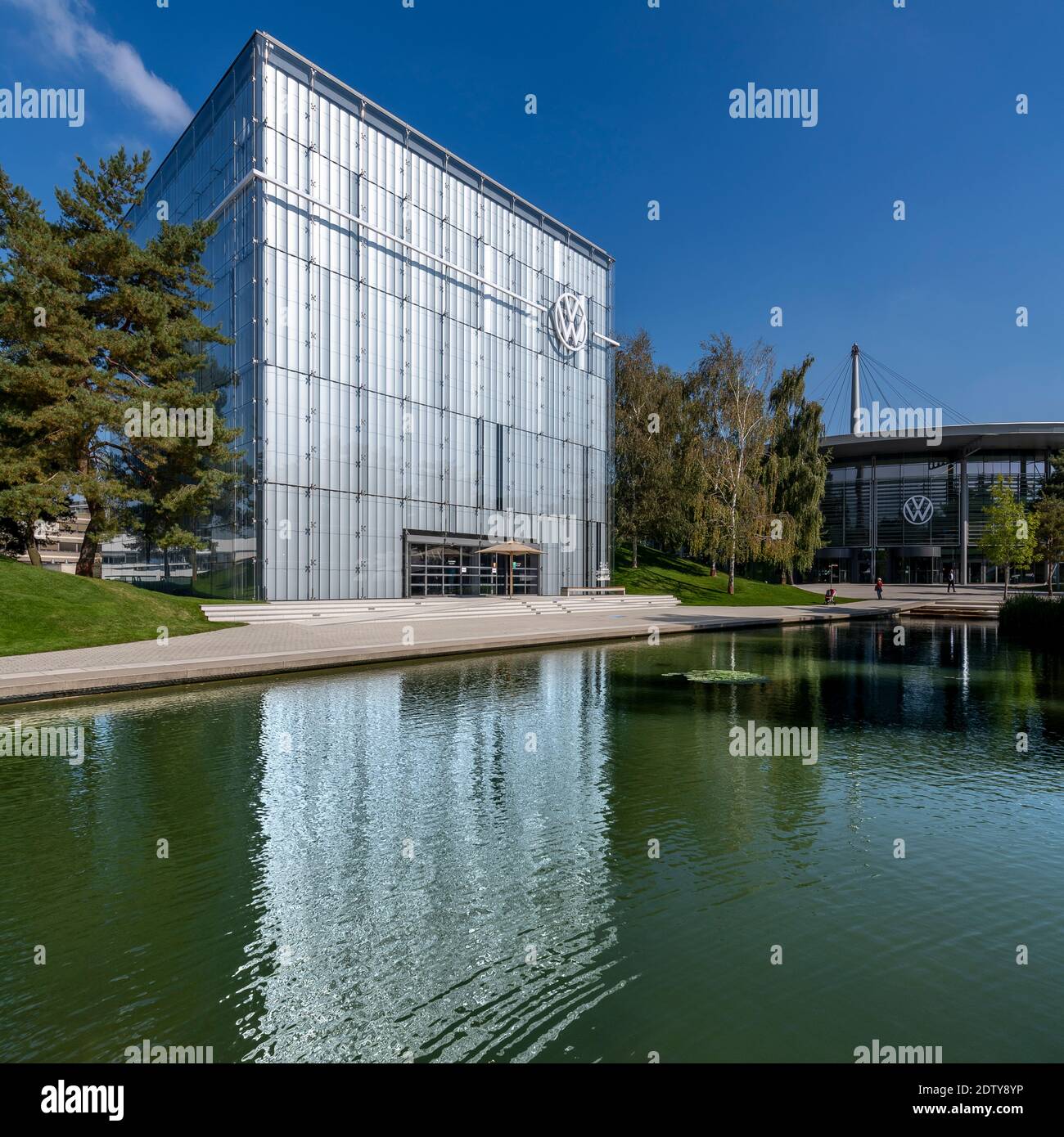 The cube-shaped Volkswagen pavilion at the massive Autostadt - car city ...