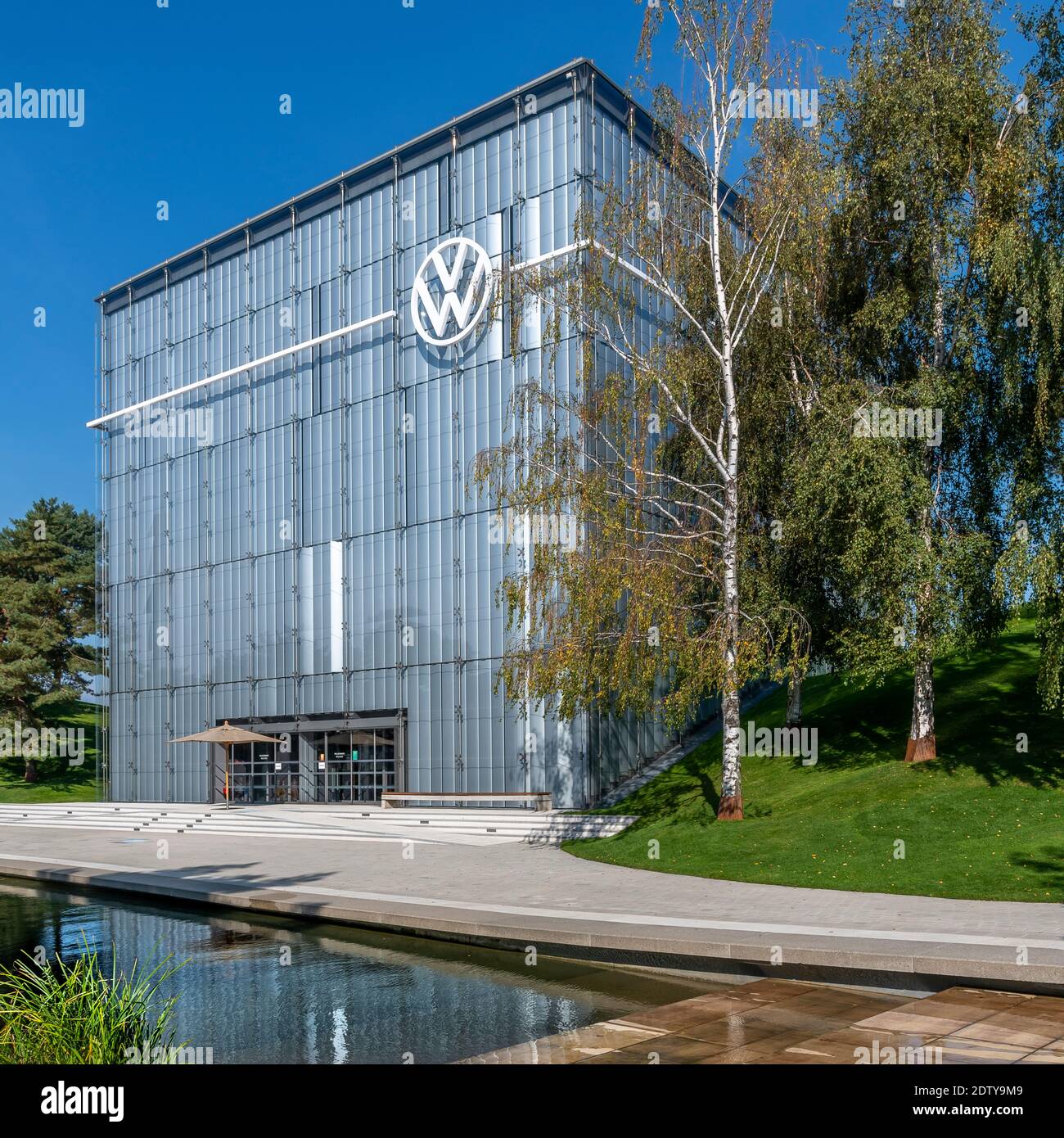 The cube-shaped Volkswagen pavilion at the massive Autostadt - car city ...
