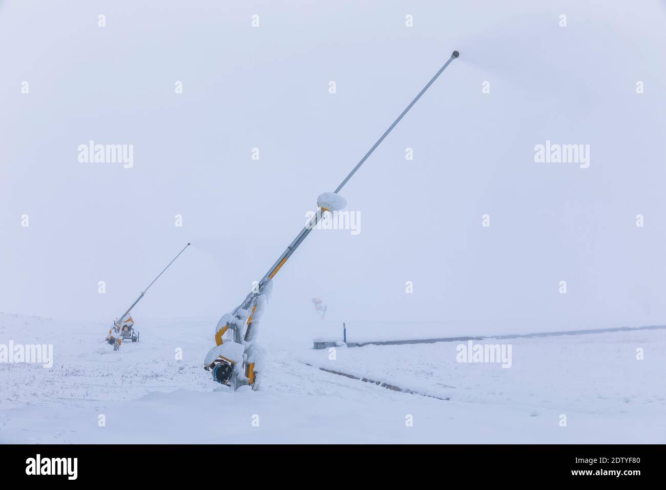 Throwing gun hi-res stock photography and images - Alamy