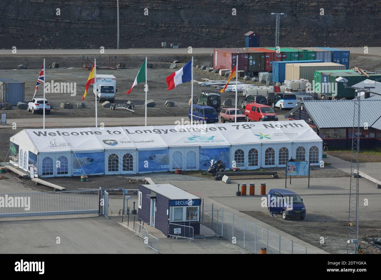 Port of longyearbyen svalbard hi-res stock photography and images - Alamy