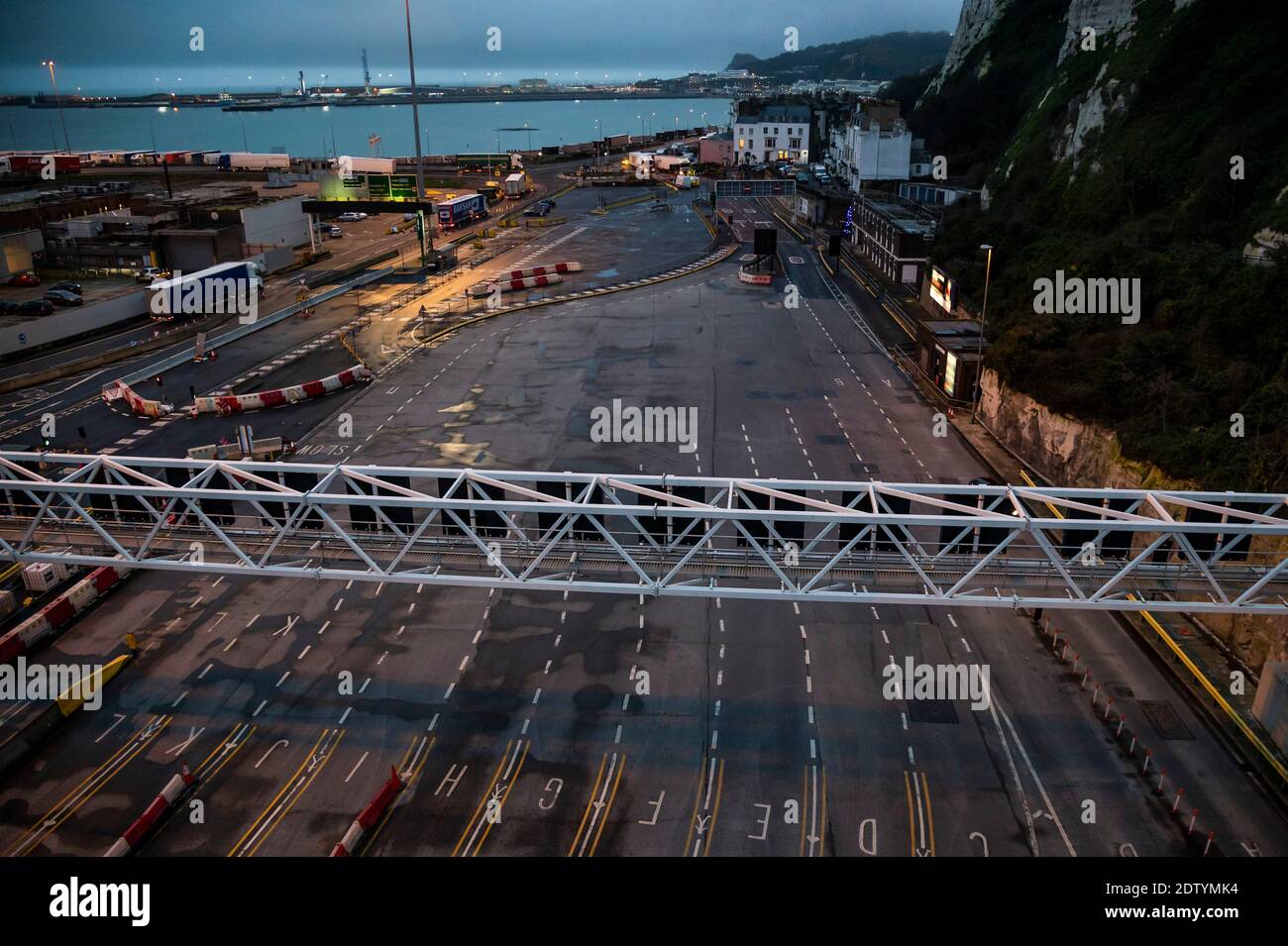 London uk empty french hi-res stock photography and images - Alamy