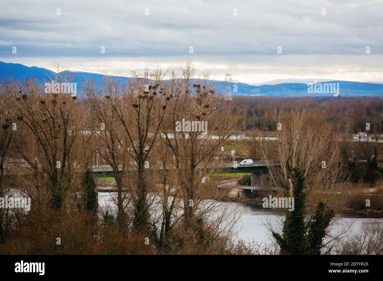 France switzerland border crossing hi-res stock photography and images ...
