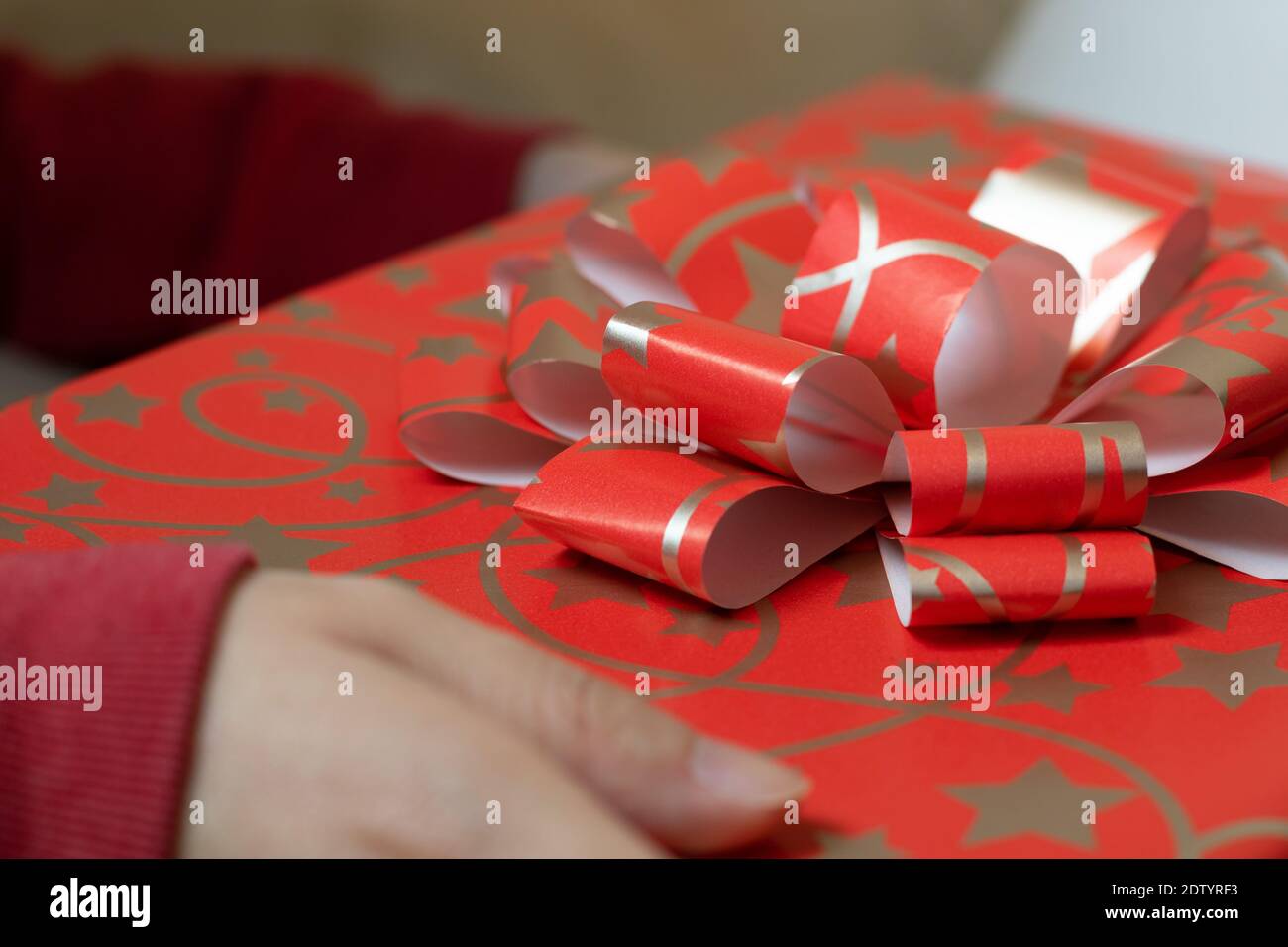 Red gift box blur hi-res stock photography and images - Alamy