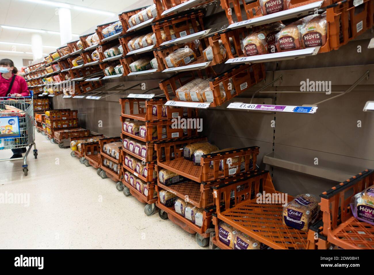 Tesco bread 2020 hi-res stock photography and images - Alamy