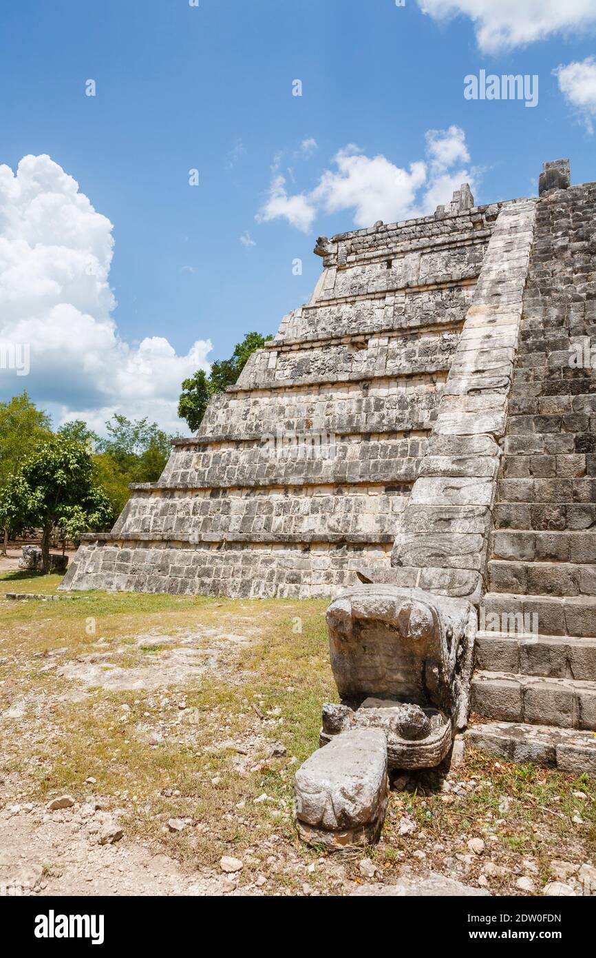 Feathered snake pyramid hi-res stock photography and images - Alamy