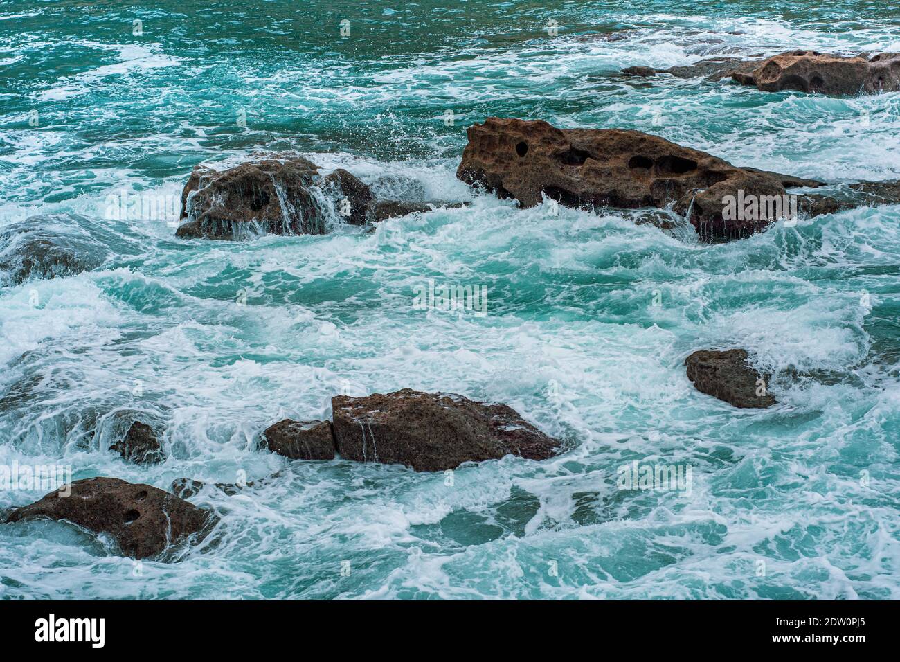Aerial cliff rocks on shoreline hi-res stock photography and images - Alamy