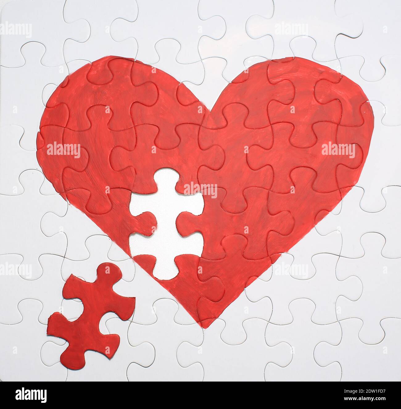 Incomplete heart puzzle hi-res stock photography and images - Alamy